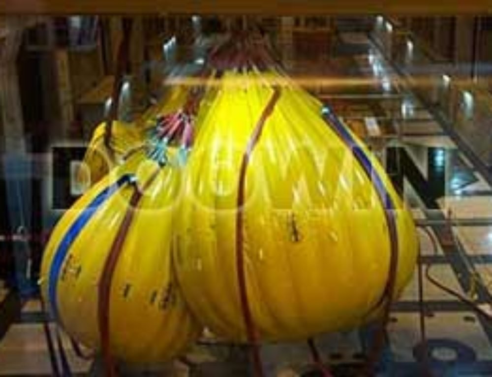 500Ton Offshore Crane Load Testing With Water Bags - DOOWIN - Water ...