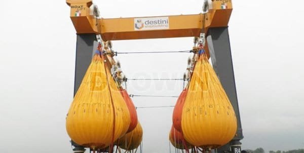 Boat Hoisting Testing with Water Test Weight Bags - DOOWIN